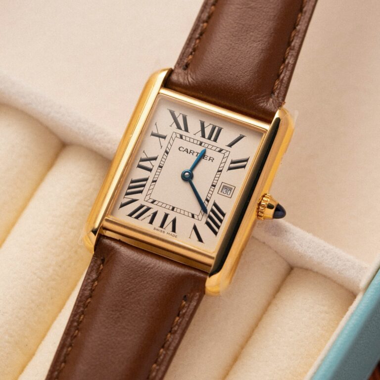 Cartier Tank Louis W1529756 Yellow Gold Leather Replica AF 33.7mm X 25.5mm