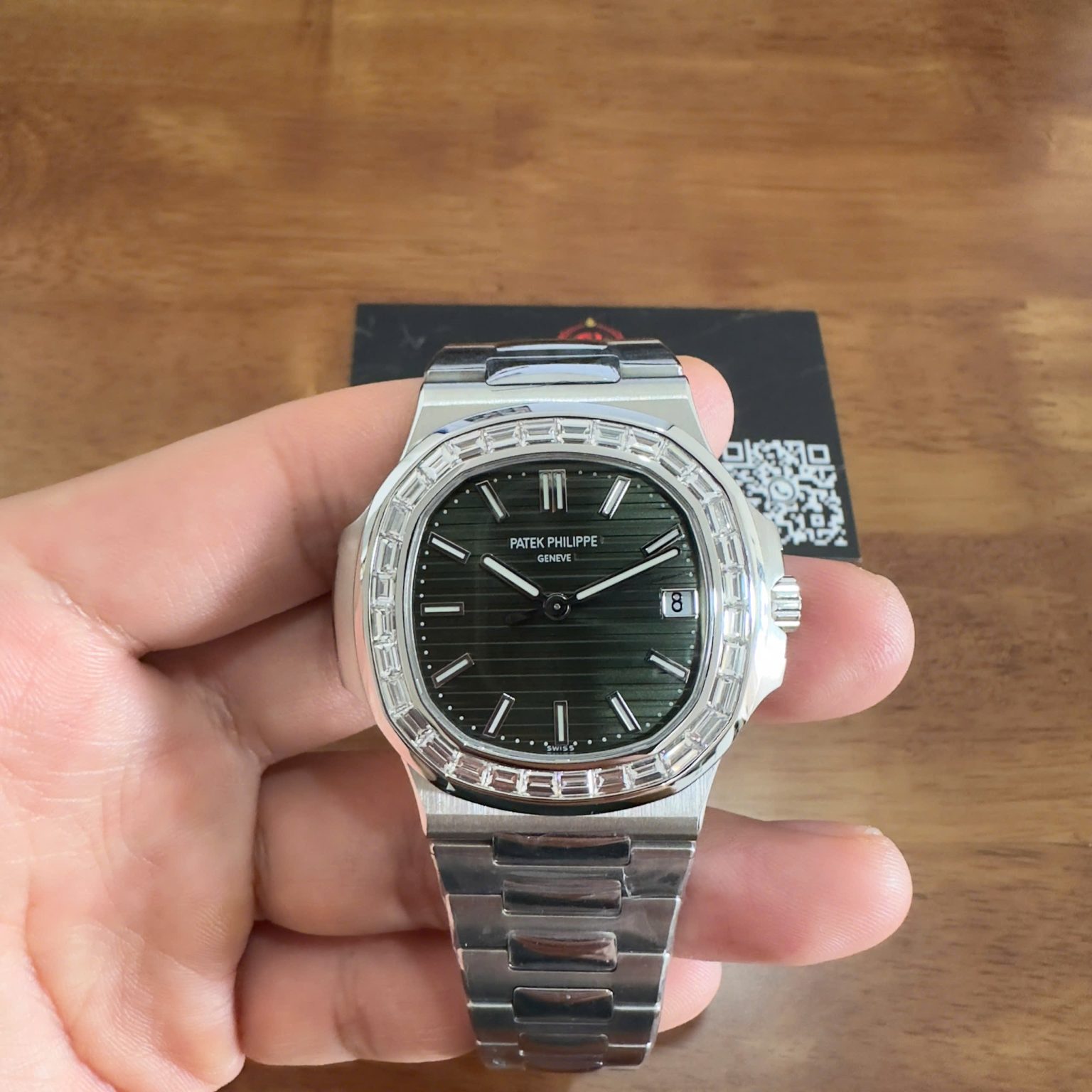 Patek Philippe Nautilus 5711/1300A-001 Green Dial Custom CVD Baguette ...