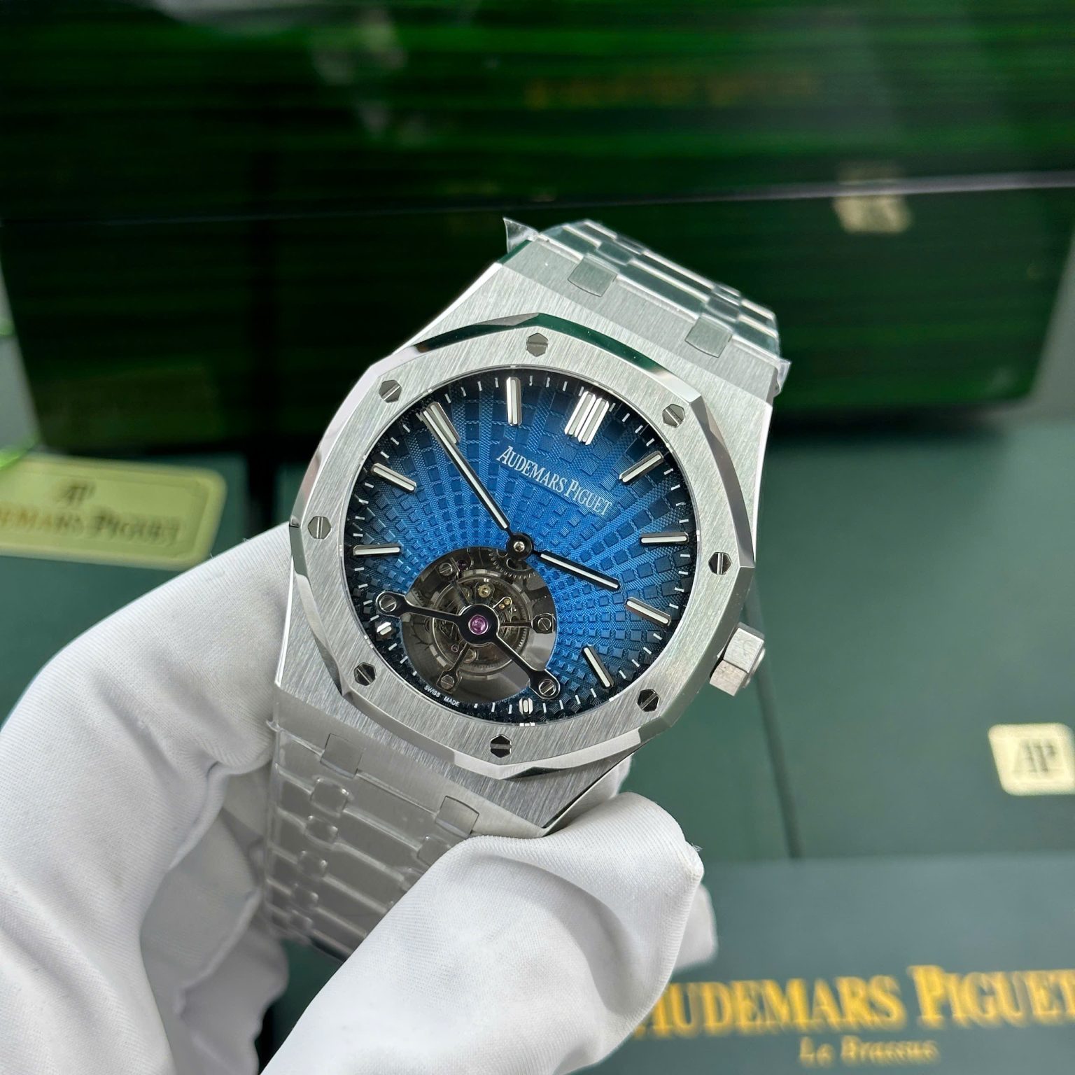 Audemars Piguet Royal Oak Flying Tourbillon 26530 Blue Dial Replica R8 ...