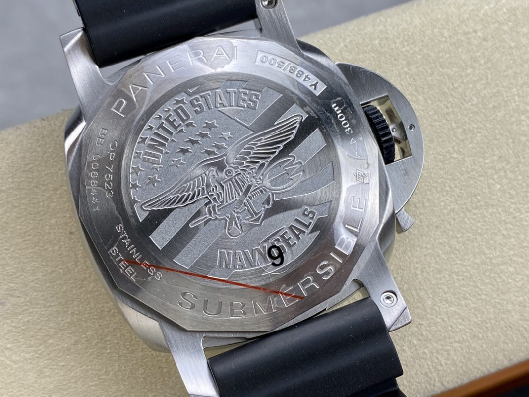 Panerai Submersible GMT Navy Seals PAM 1323 Grey Dial Rubber Strap Best ...